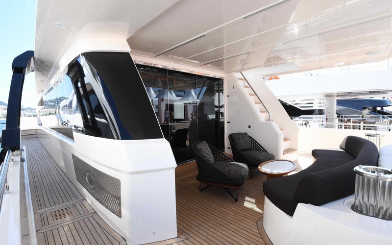 Lazzara LSX 92: Prices, Specs, Reviews and Sales Information - itBoat