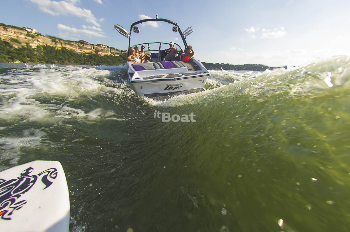 Tige R22: Prices, Specs, Reviews and Sales Information - itBoat