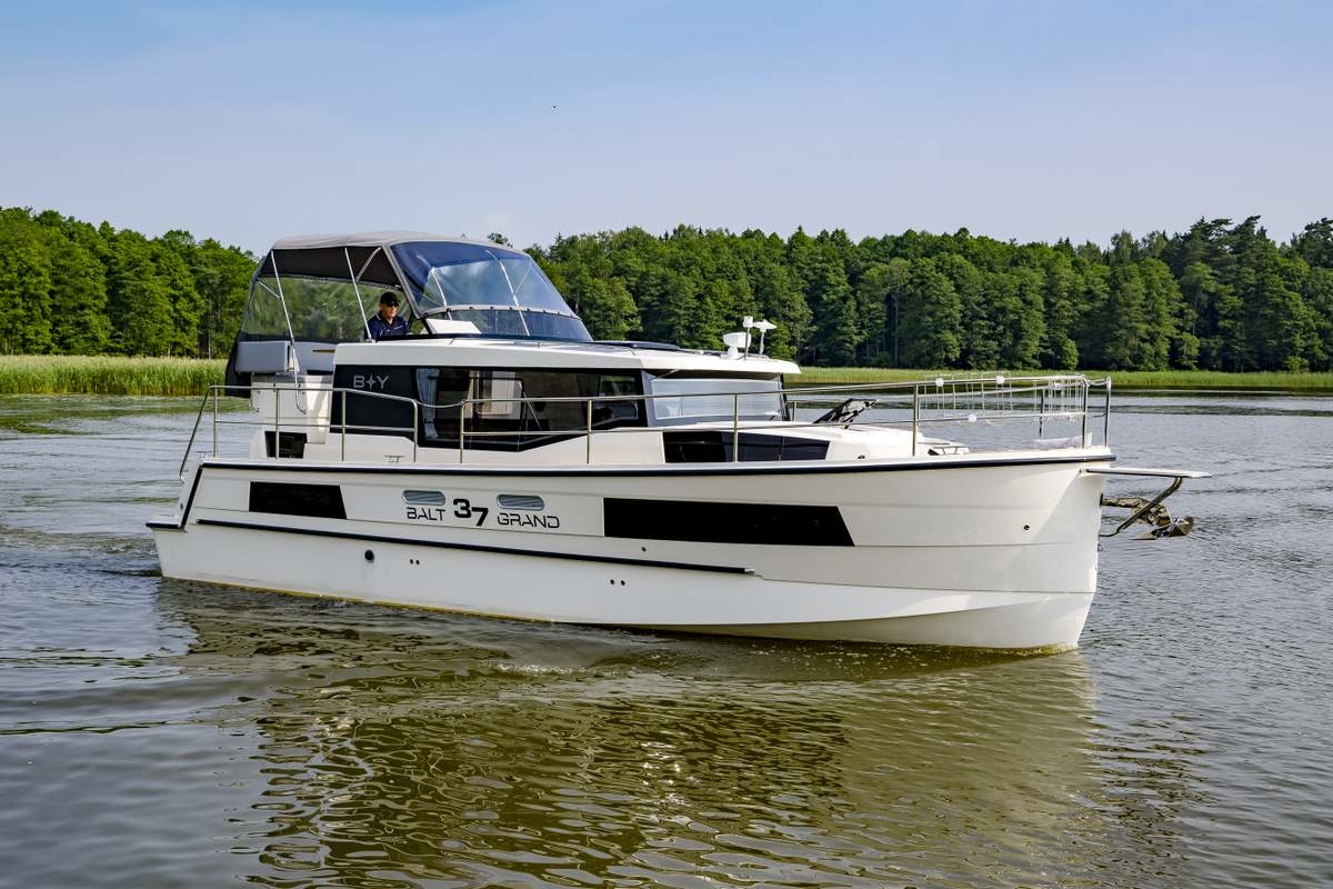 Balt 37 Grand: Prices, Specs, Reviews and Sales Information - itBoat