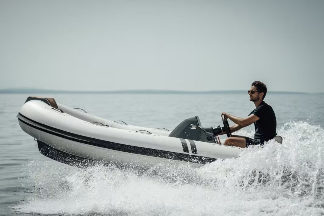 Ejet 4x: Prices, Specs, Reviews and Sales Information - itBoat