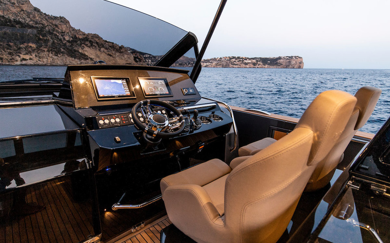 Vanquish VQ52: Prices, Specs, Reviews and Sales Information - itBoat