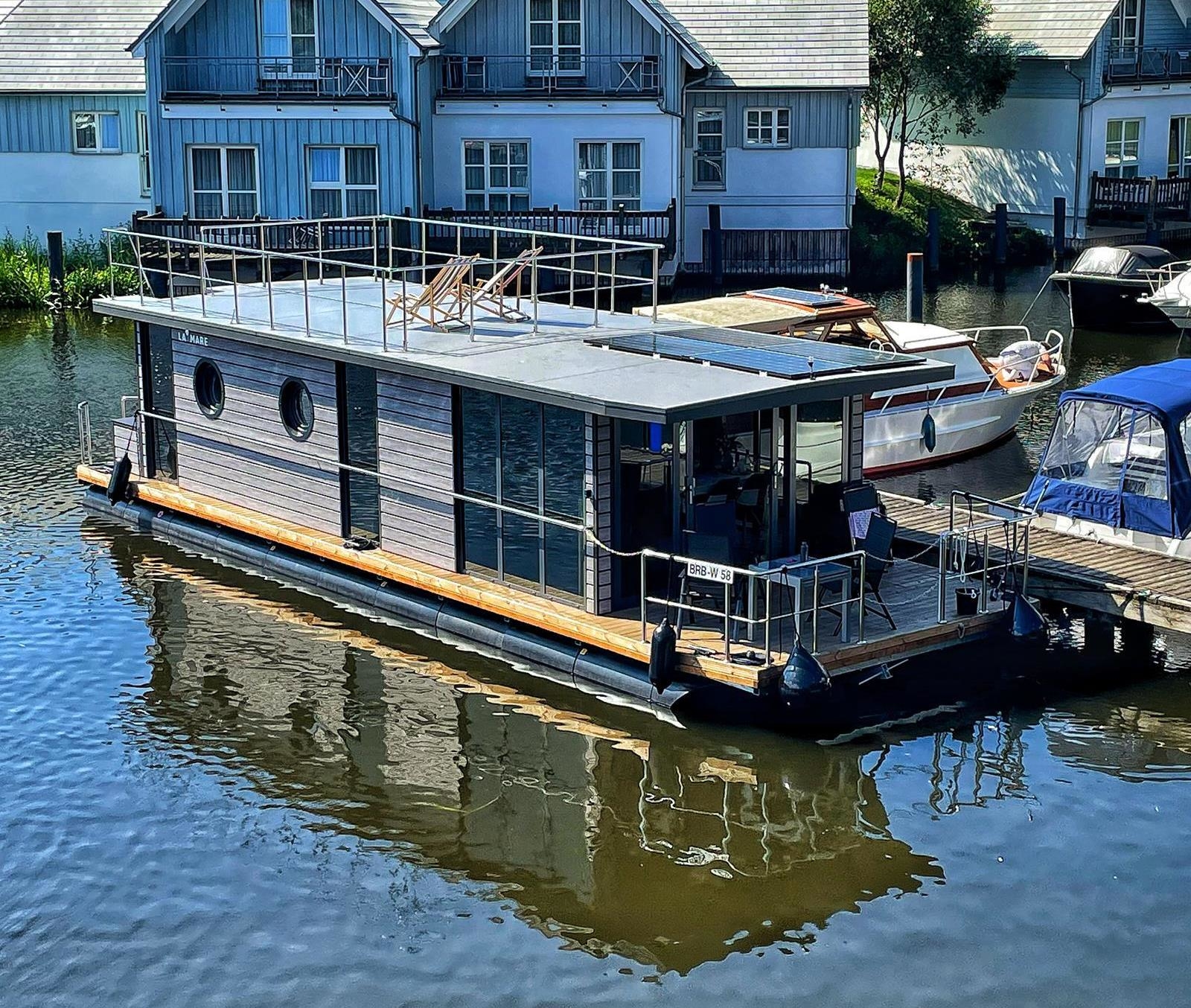 Lamare Apart L: Prices, Specs, Reviews and Sales Information - itBoat