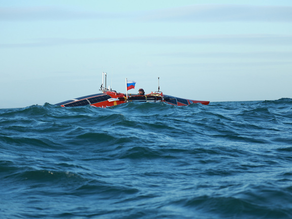 Sea swing - photo of the day from itBoat magazine