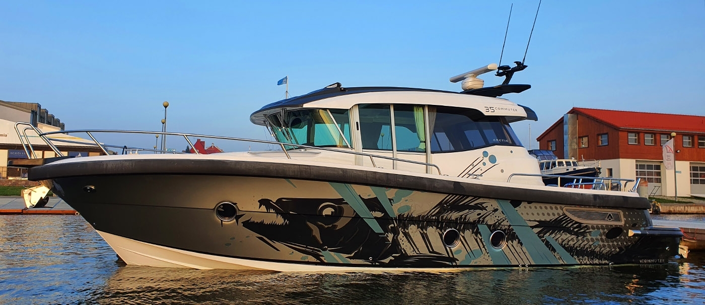 Arctic Boats Commuter 35: Prices, Specs, Reviews and Sales Information ...