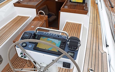 Najad 570: Prices, Specs, Reviews and Sales Information - itBoat