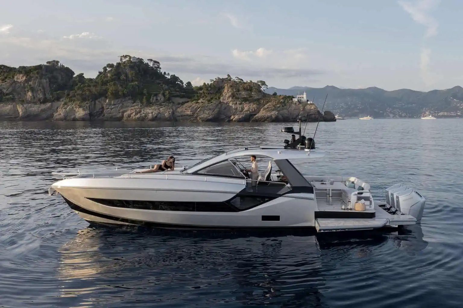 Azimut Verve 48: Prices, Specs, Reviews and Sales Information - itBoat