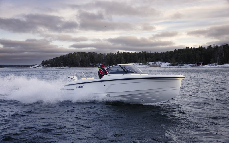 Parker 2801 Center Console: Prices, Specs, Reviews and Sales ...