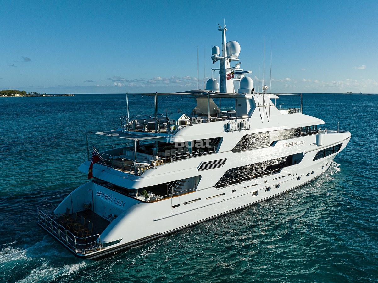 Christensen Missing Link Superyacht: Features, Photos & Specifications ...