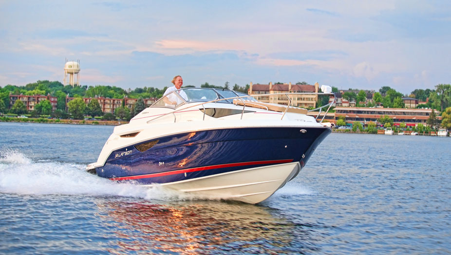 Larson Cabrio 265: Prices, Specs, Reviews and Sales Information - itBoat