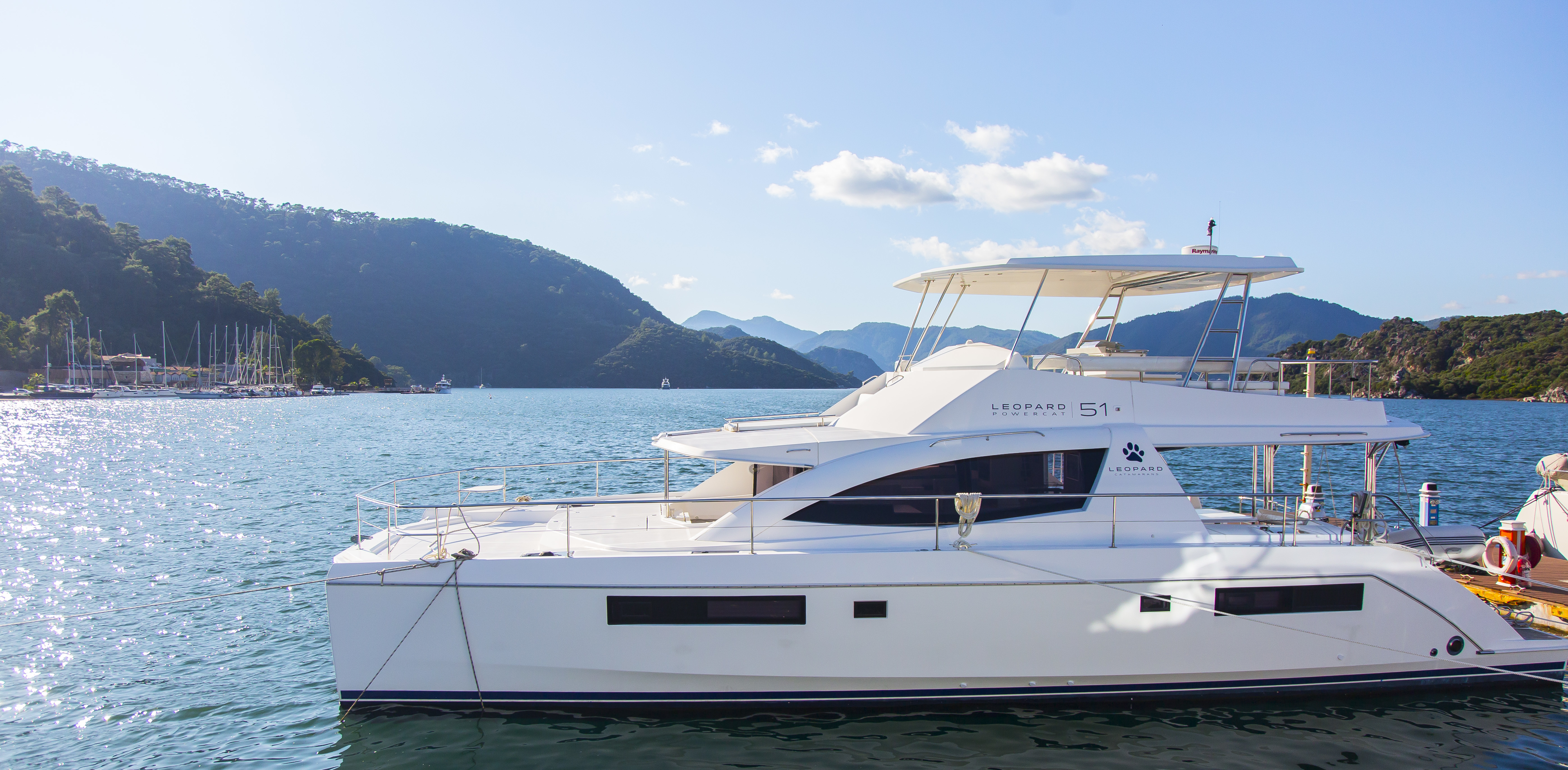 For Sale: Leopard 51 PC (2017) motor yacht - itBoat