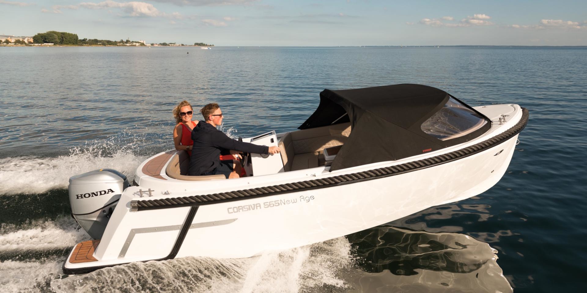 Corsiva 565 New Age: Prices, Specs, Reviews and Sales Information - itBoat