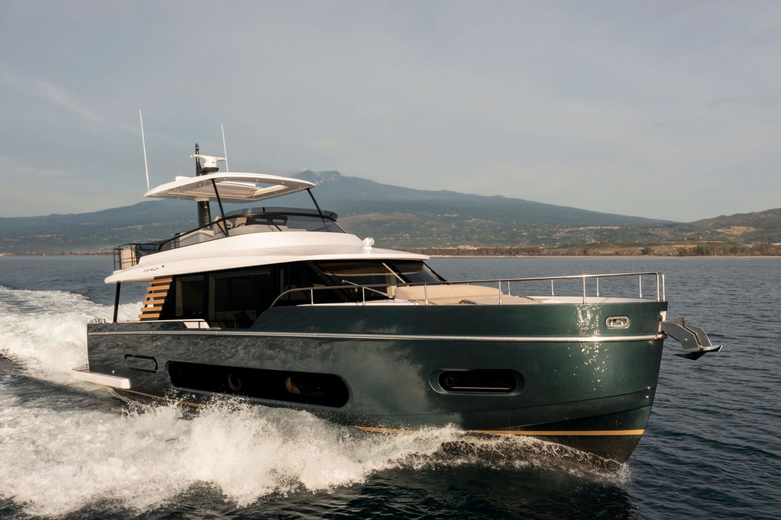 Azimut Magellano 60: Prices, Specs, Reviews and Sales Information - itBoat
