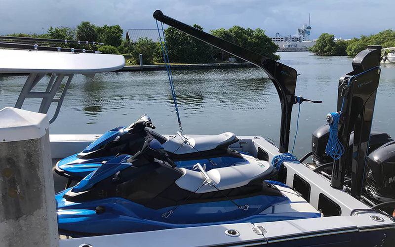 Freeman 42LR: Prices, Specs, Reviews and Sales Information - itBoat