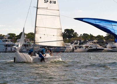 The story of one broaching - Photo gallery from itBoat magazine