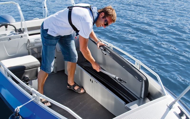 Buster: Models, Price Lists & Sales - itBoat