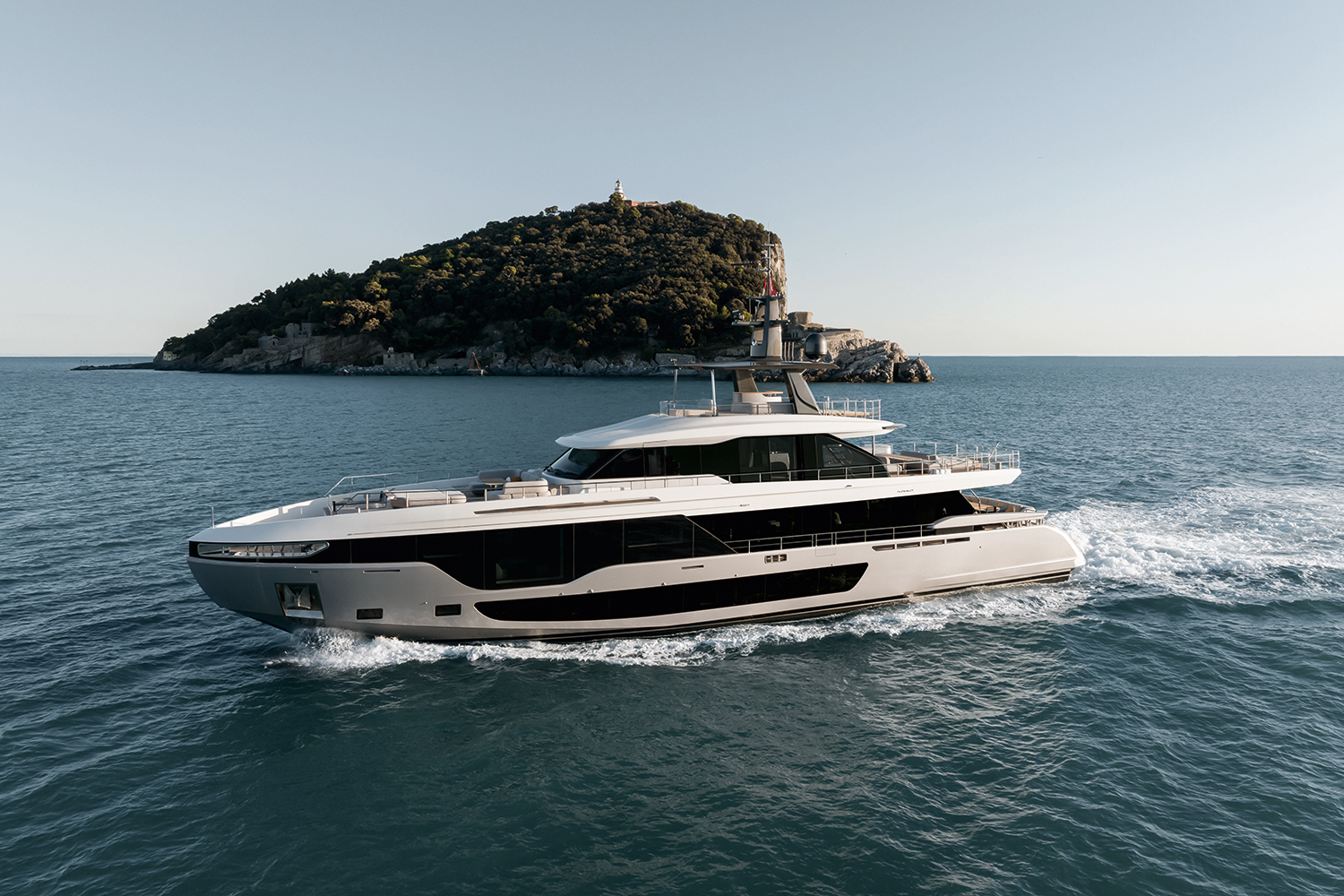Azimut Grand 36M: Prices, Specs, Reviews and Sales Information - itBoat