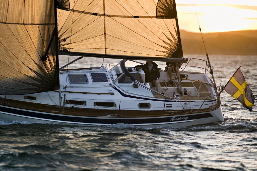 Hallberg-Rassy 342: Prices, Specs, Reviews and Sales Information - itBoat